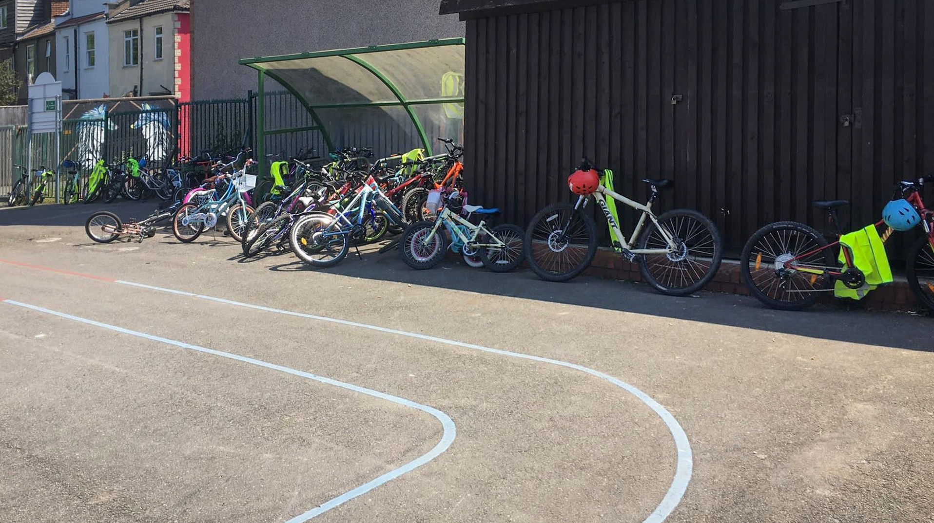 From car park to cycle park: Reclaiming parking space at schools ...